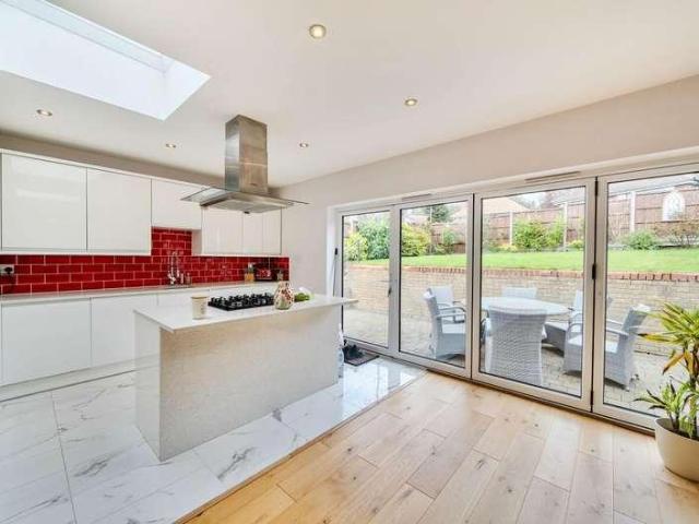 3 bed house for sale