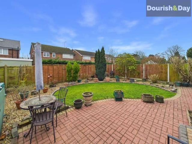 3 bed house for sale