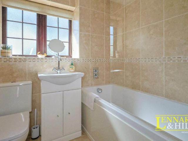 3 bed house for sale