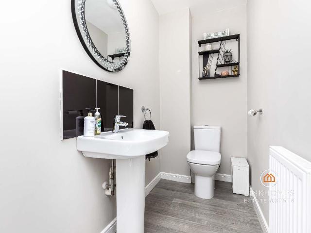 3 bed house for sale