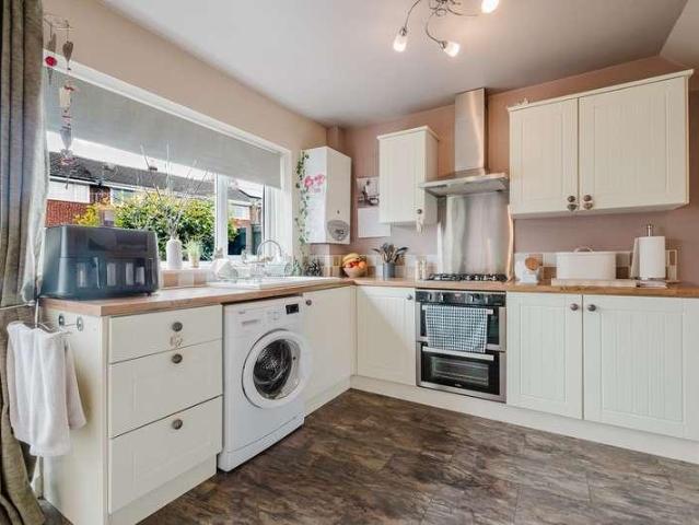 3 bed house for sale