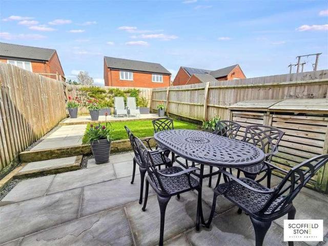 3 bed house for sale