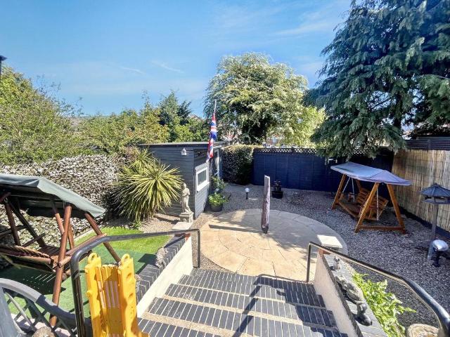 3 bed house for sale