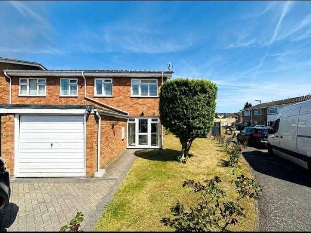 3 bed house for sale