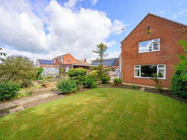 3 bed house for sale