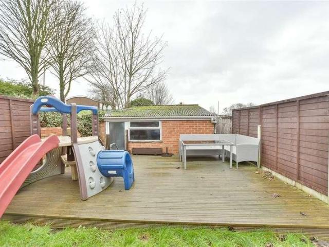 3 bed house for sale