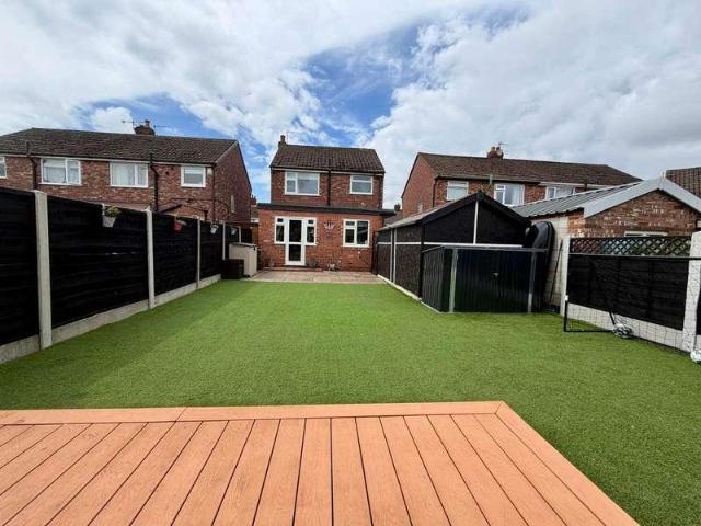 3 bed house for sale