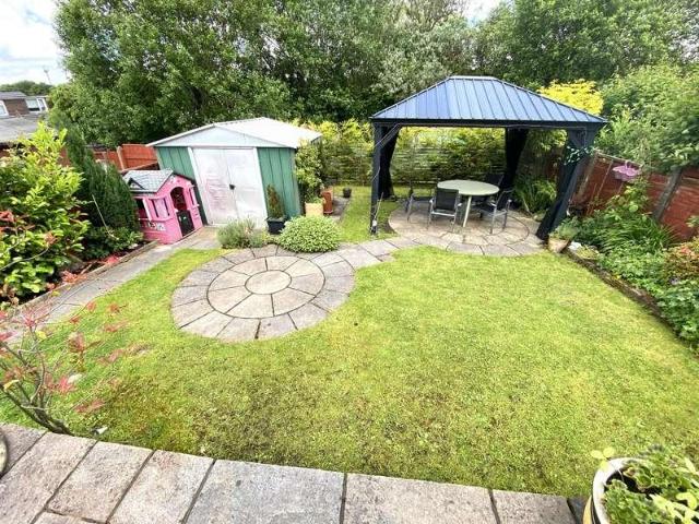 3 bed house for sale