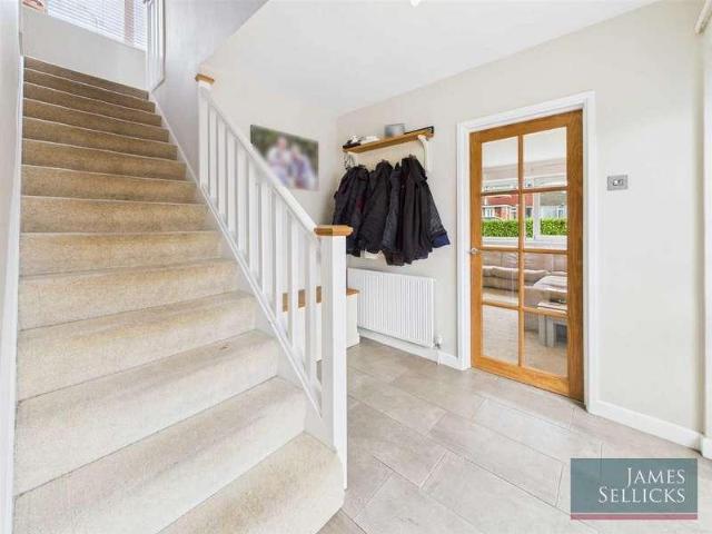3 bed house for sale