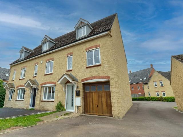 3 bed house for sale