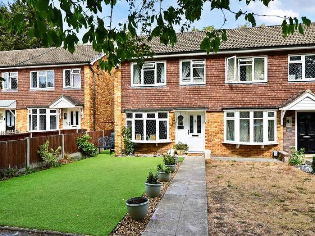 3 bed house for sale