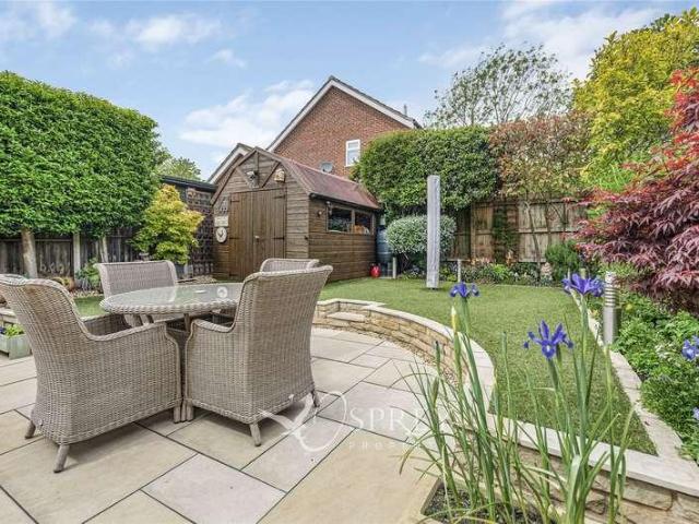 3 bed house for sale