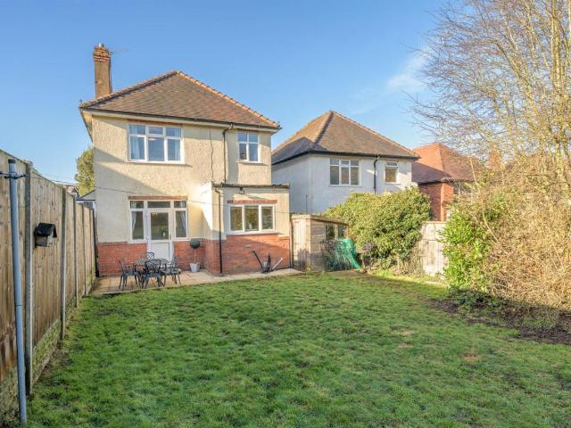 3 bed house for sale