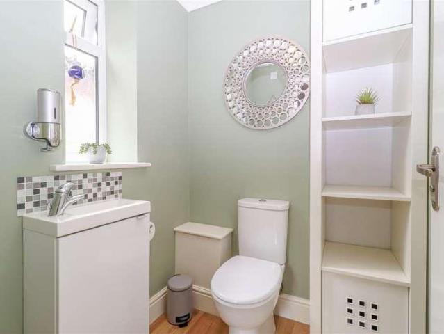 3 bed house for sale