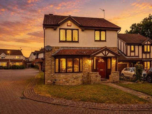3 bed house for sale
