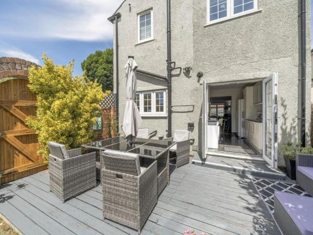 3 bed house for sale