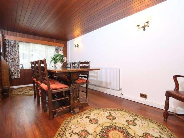 3 bed house for sale