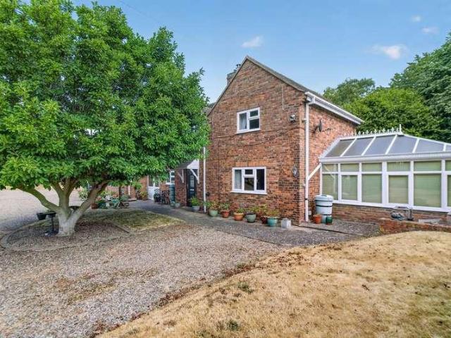 3 bed house for sale