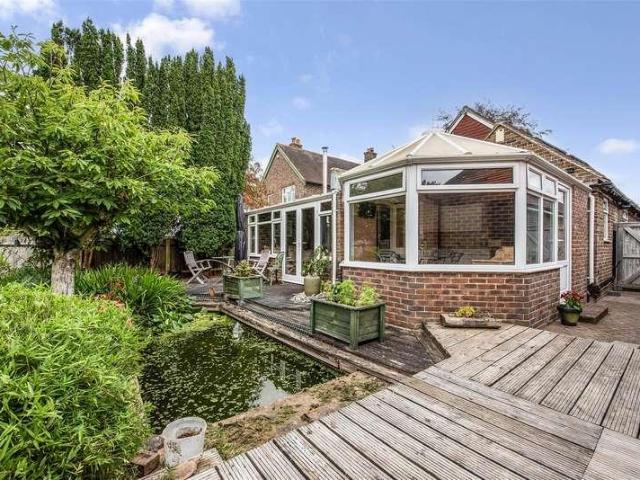 3 bed house for sale