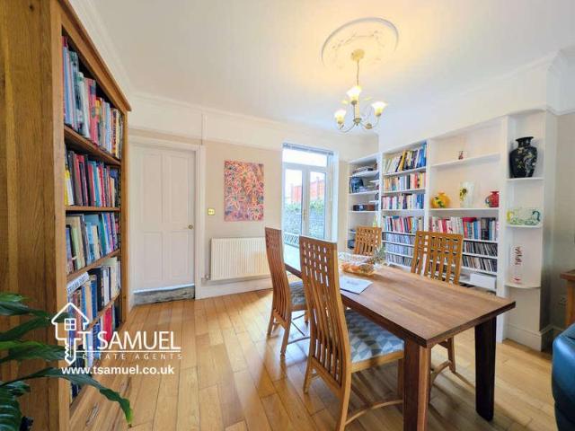 3 bed house for sale