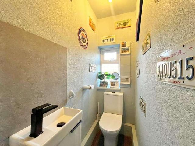 3 bed house for sale