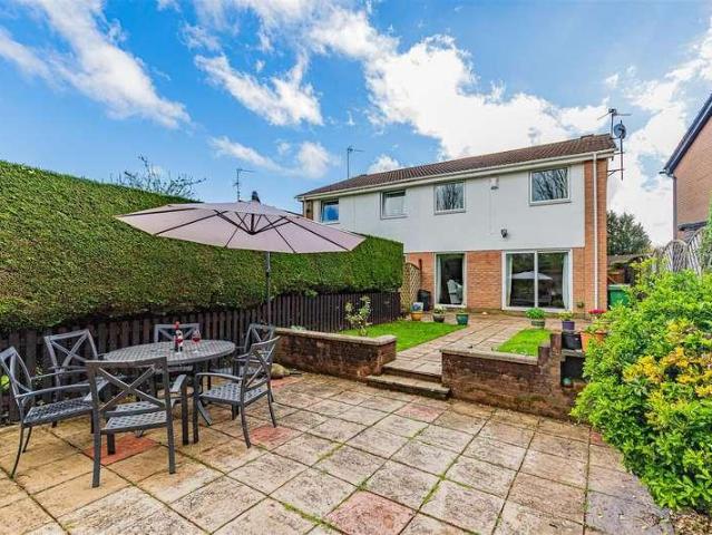3 bed house for sale