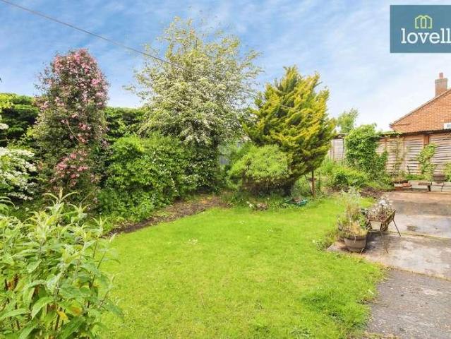 3 bed house for sale