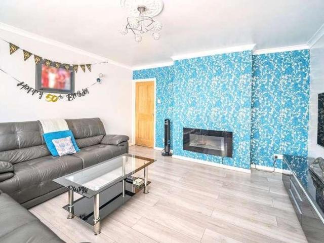 3 bed house for sale