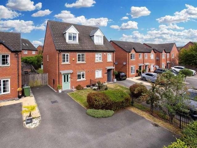 3 bed house for sale
