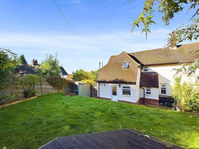 3 bed house for sale