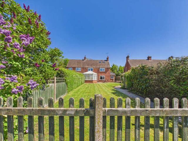 3 bed house for sale