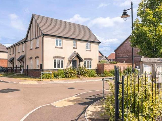 3 bed house for sale
