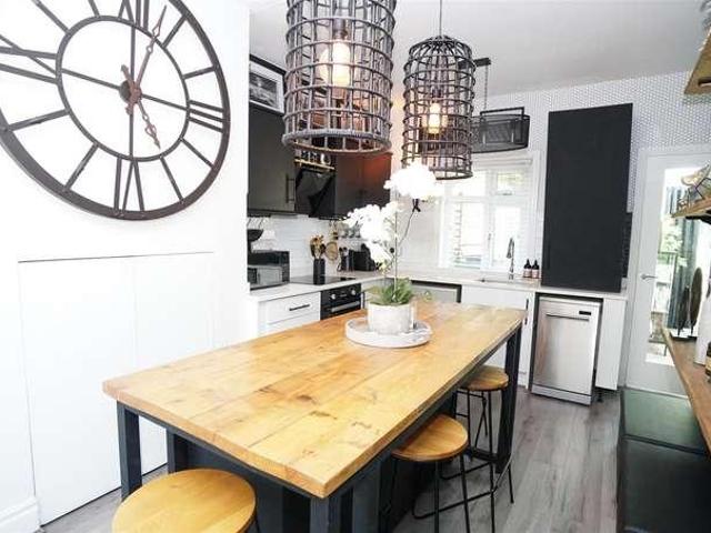 3 bed house for sale