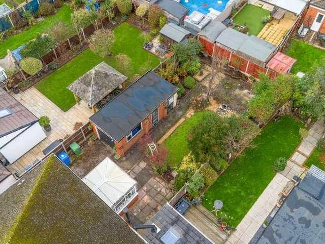 3 bed house for sale