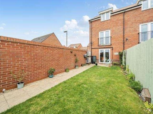 3 bed house for sale