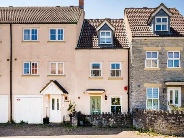 3 bed house for sale