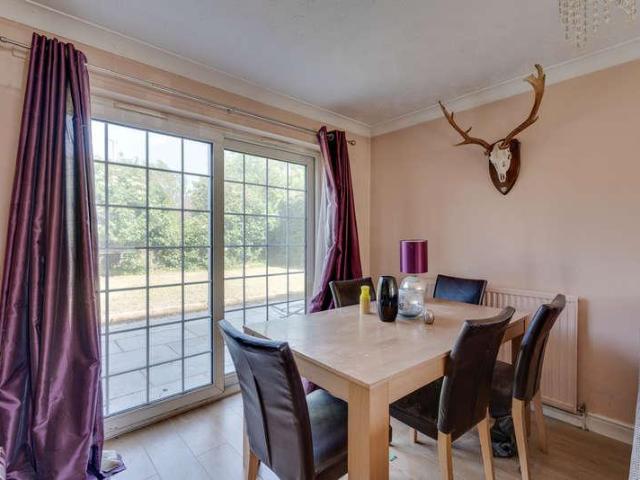 3 bed house for sale