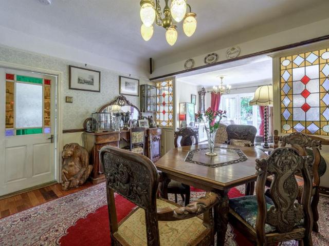 3 bed house for sale