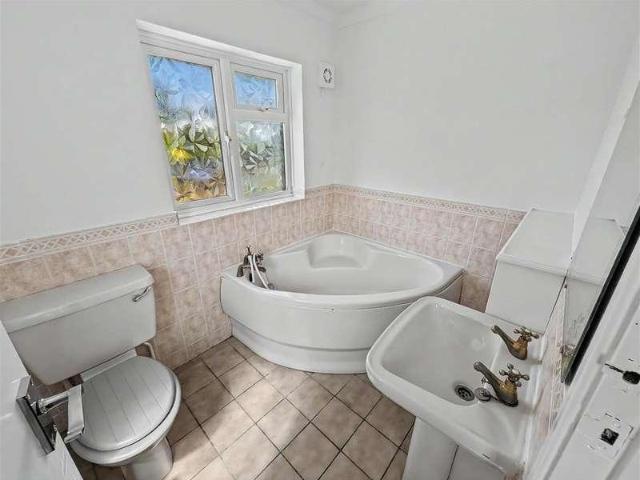 3 bed house for sale