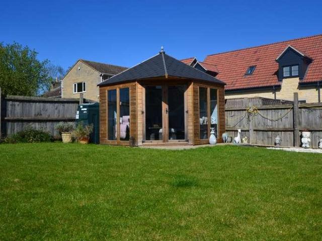 3 bed house for sale