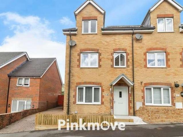 3 bed house for sale