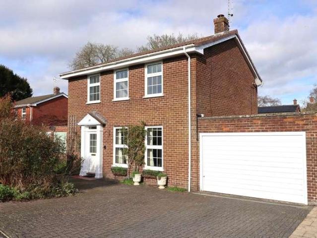 3 bed house for sale