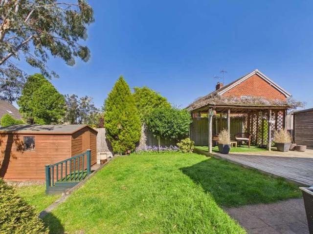 3 bed house for sale