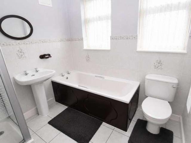 3 bed house for sale