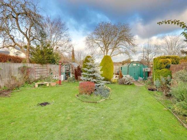 3 bed house for sale