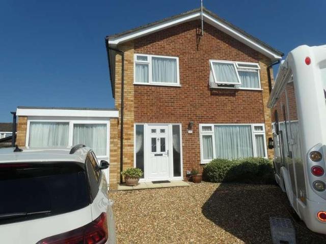 3 bed house for sale