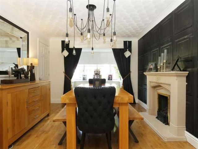 3 bed house for sale