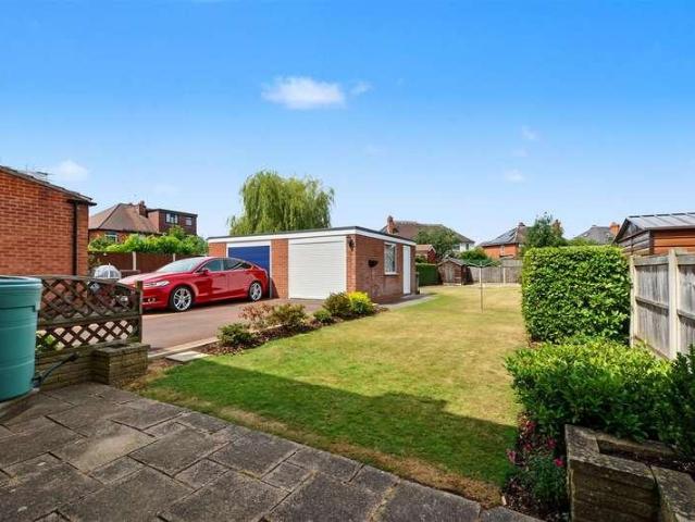 3 bed house for sale