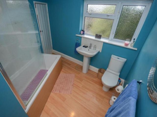 3 bed house for sale