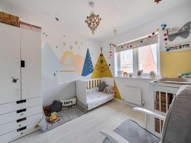 3 bed house for sale